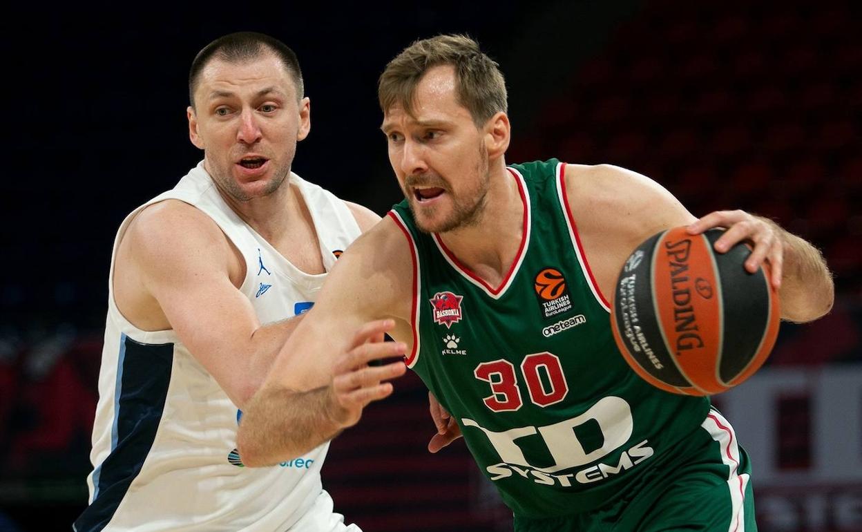 Un triunfo vital y un 'average' al alcance para el Baskonia | El Correo